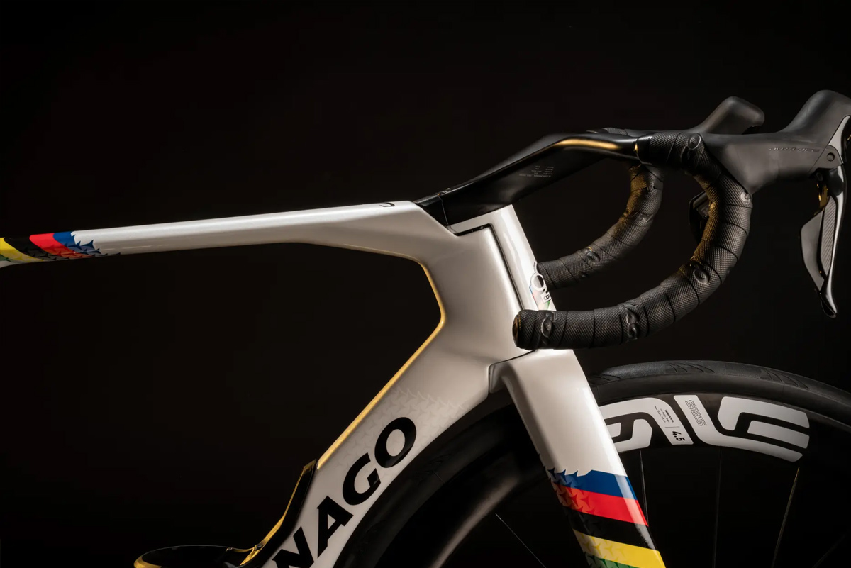 Moderní kompatibilita a integrovaný design - Colnago.cz
